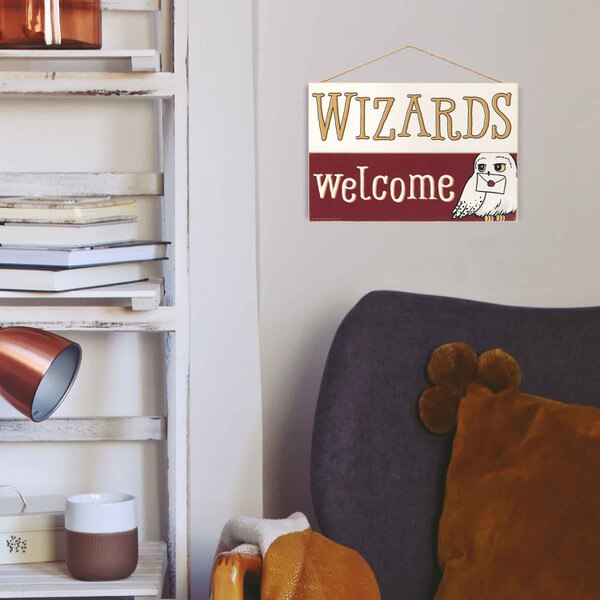 Harry Potter Hedwig Wizards Welcome Hanging Wood Wall Decor | Open Road ...
